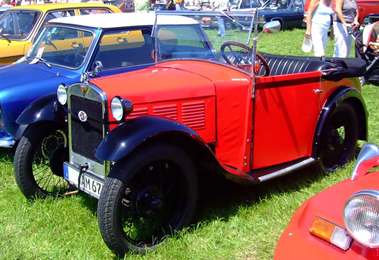 5 věcí, které rozhodně musíte vědět o automobilce BMW - Elektrickevozy.cz