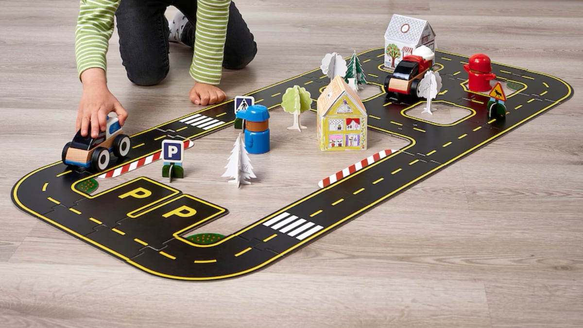 Tip na dárek pro děti. IKEA má skvělou dráhu pro autíčka jen za 199 ...
